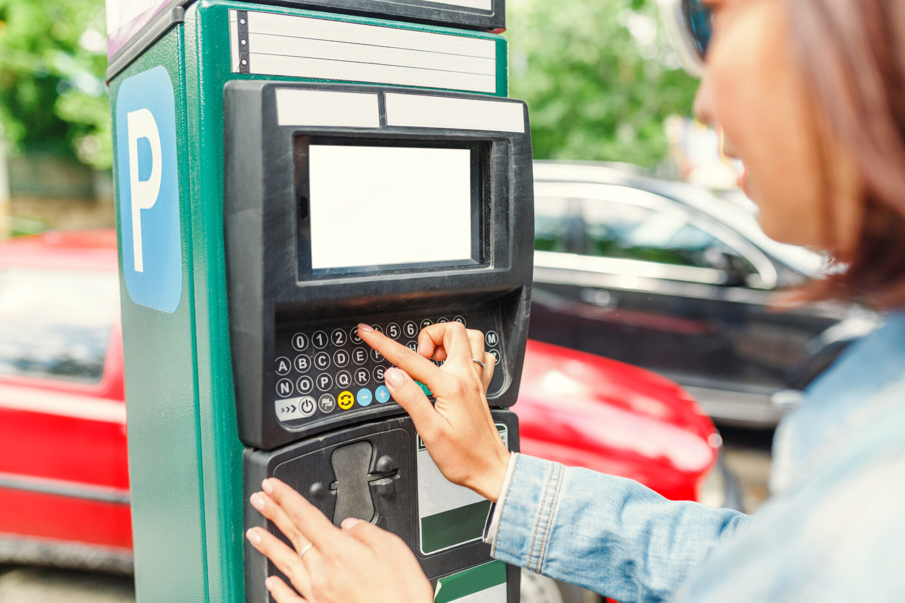 shutterstock_1148016482 woman park pay - SMS Valet®